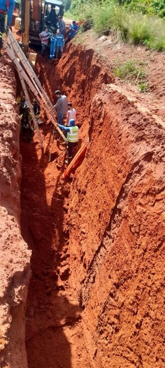 Luque: Derrumbe en obra deja un muerto y dos desaparecidos bajo tierra - Radio Imperio 106.7 FM