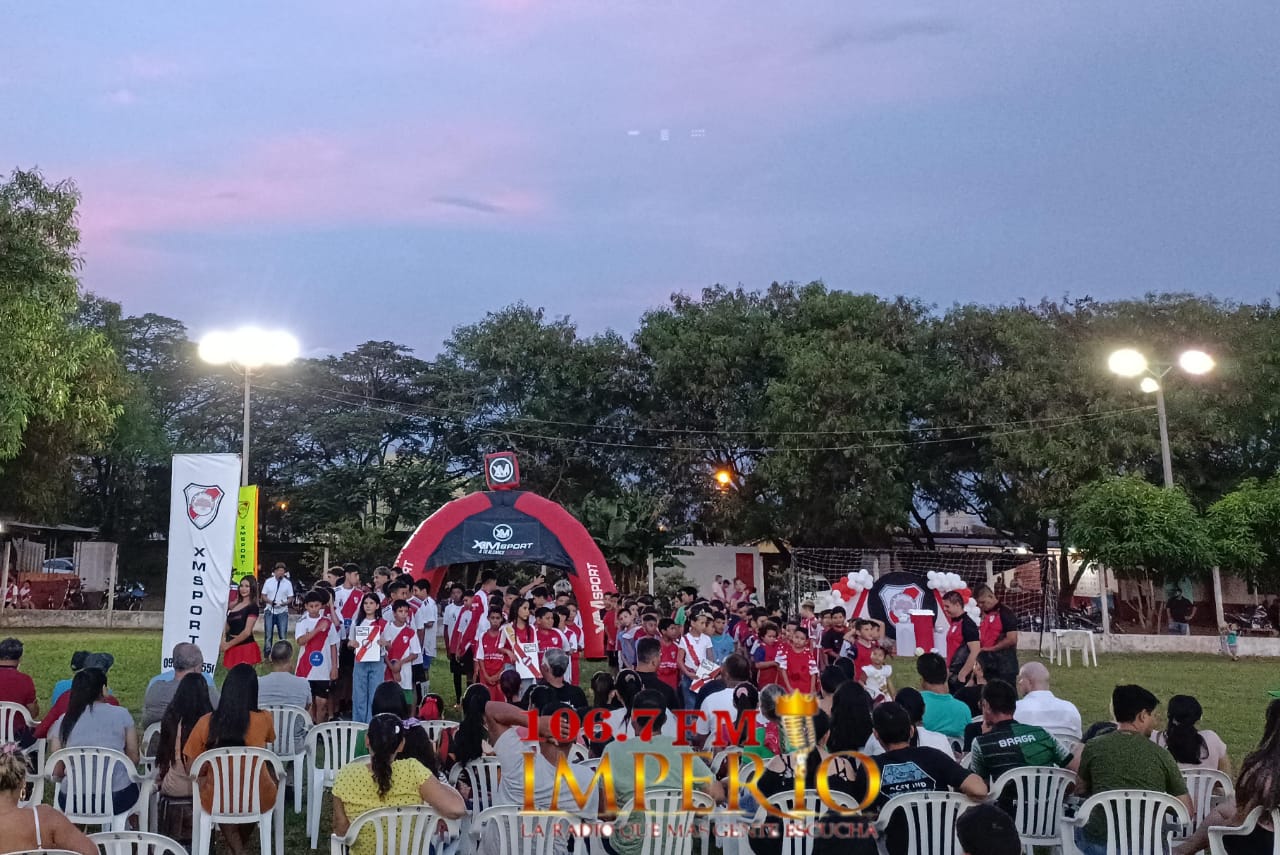 Inauguran escuela de fútbol del Club Mariscal Estigarribia - Radio ...