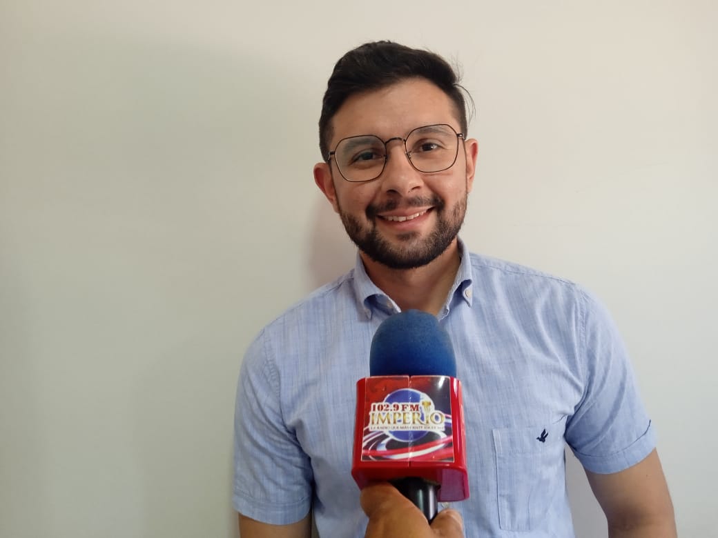 Asume nuevo jefe del Departamento de Obras de la Municipalidad - Radio ...